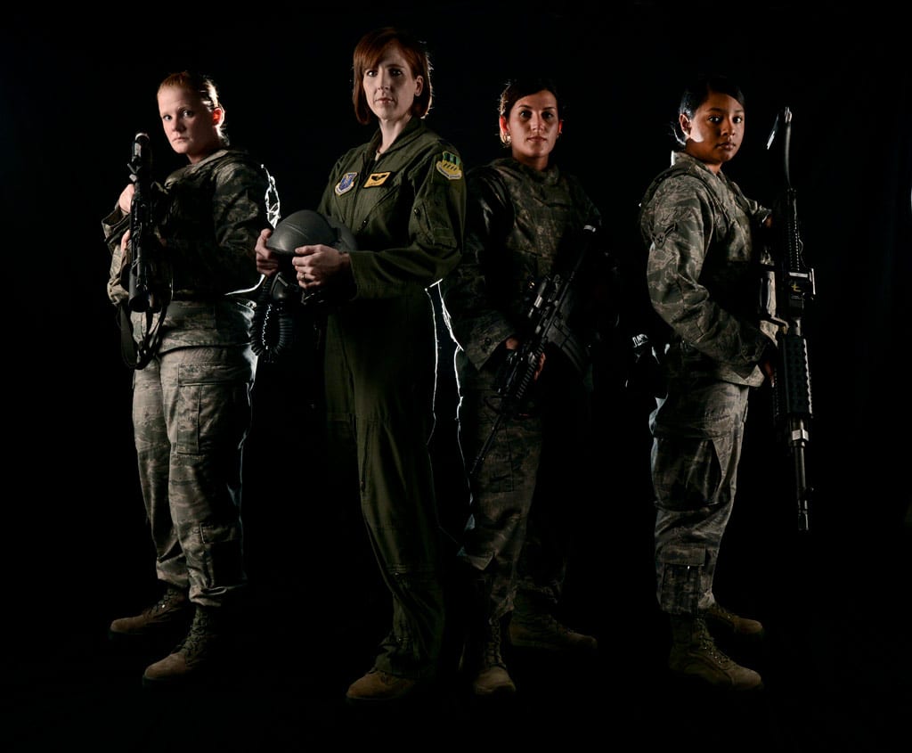 Female Combatants: Time Is Running Out on Combat Ban | Defense Media ...